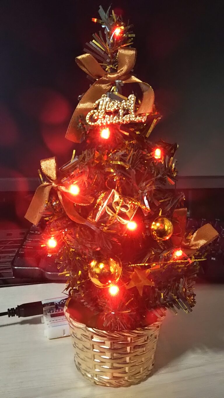 100円ショップのクリスマスツリーにLEDをつける | meyon's STUDY